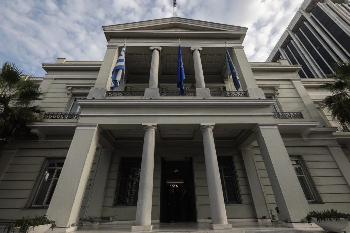 Προκήρυξη διαγωνισμού για την εισαγωγή 21 υποψηφίων Ακολούθων Πρεσβείας ...